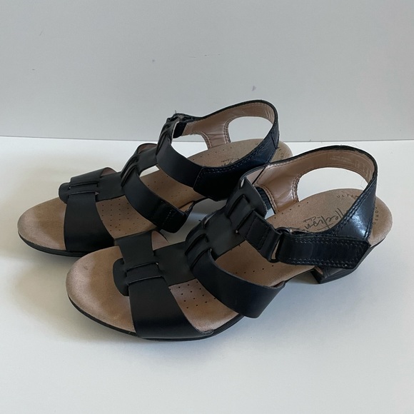 Clarks | Shoes | Clarks Ultimate Comfort Healed Sandals 7 | Poshmark